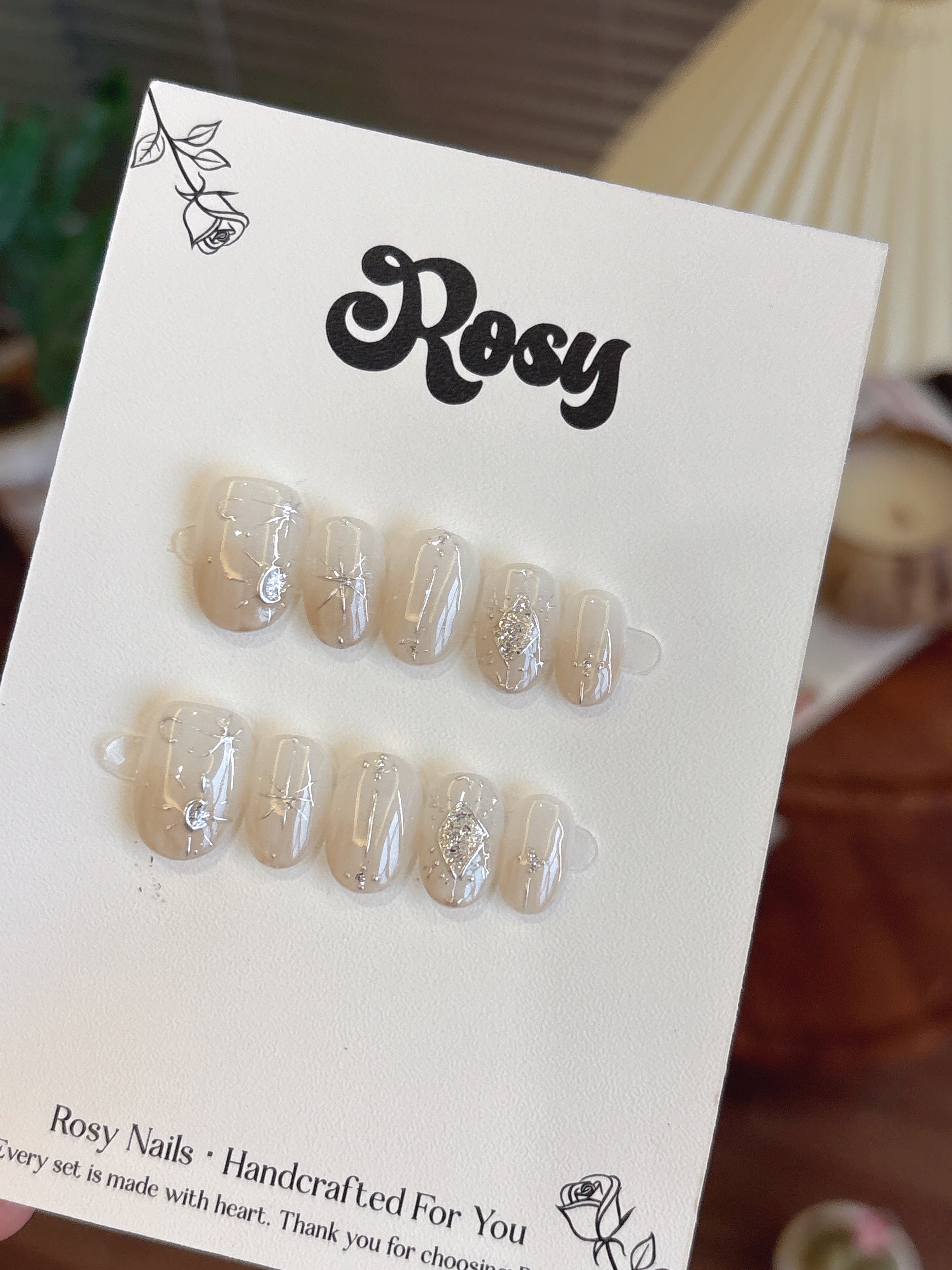 Moonlit Sparkle – Rosy Nails